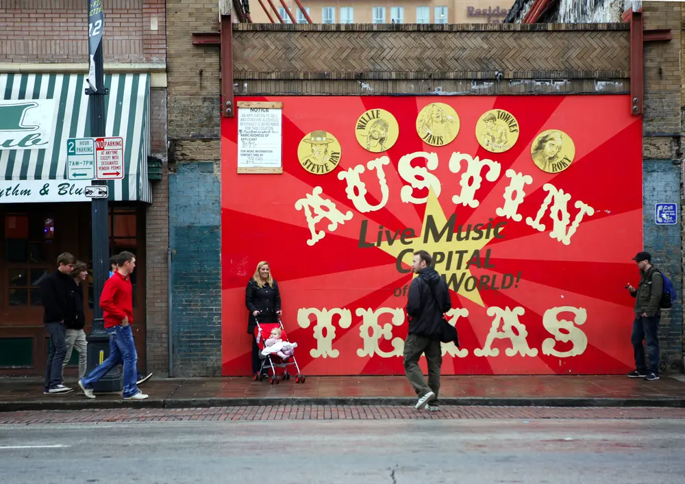 Top 5 Pros and Cons of Moving to Austin, TX in 2025